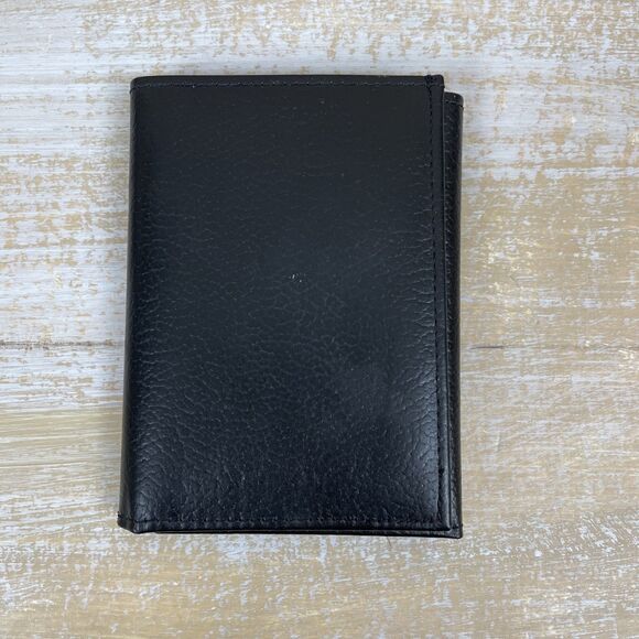 mundi | Bags | Vintage Mundi Trifold Mens Wallet Black Pebbled Genuine ...